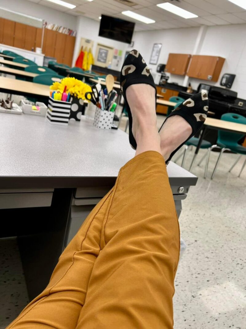 Stylish Comfort: Teacher Outfits With Flats - Teaching in Heels